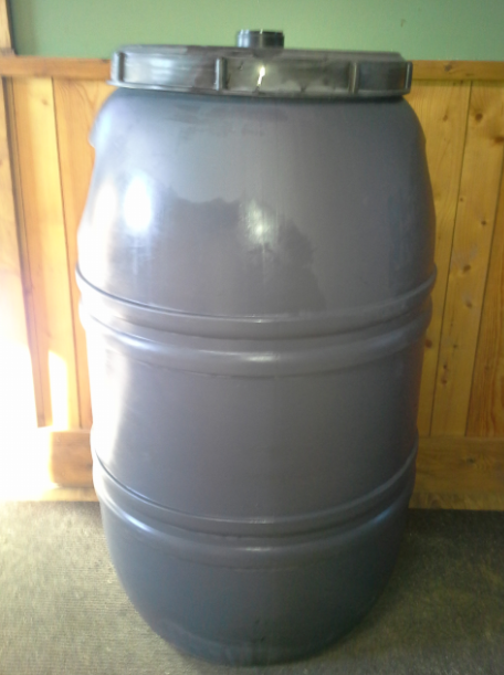 Barils de 45 Gallons open top couvert vissé • Aménagement Paysager Mercier